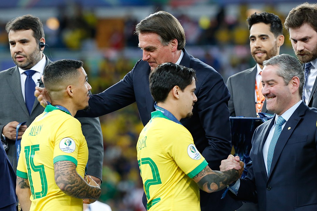 Everton launch £27m bid for Napoli midfielder Allan